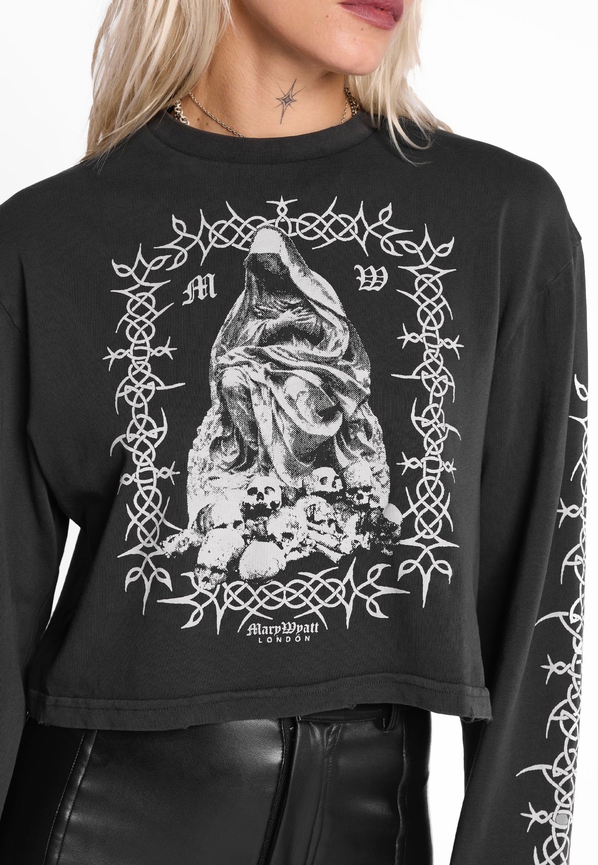 Mary Wyatt Shop - Discover the latest products | Nuclear Blast